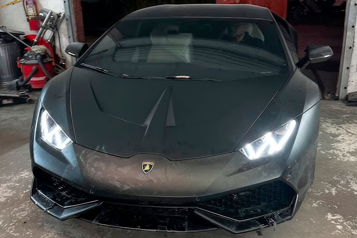 Leader Auto Body Shop in Clearwater